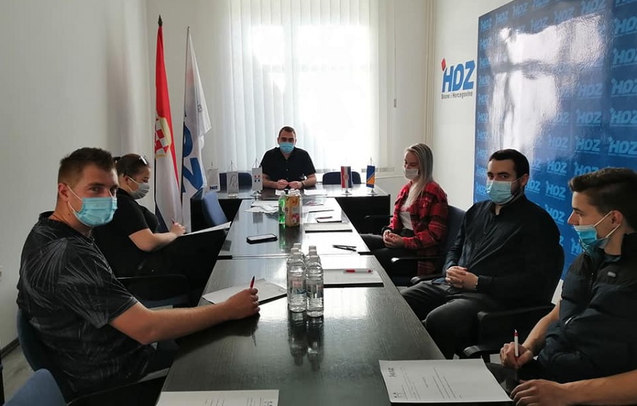 GO HDZ BiH Tuzla: Dejan Banović izabran za predsjednika Mladeži ...