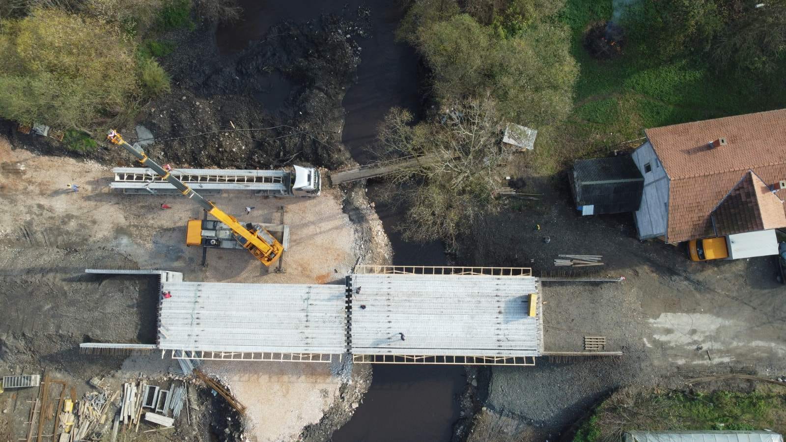 FOTO / Izgradnja mosta Suha na rijeci Spreči ulazi u završnu fazu - TuzlaInfo.ba