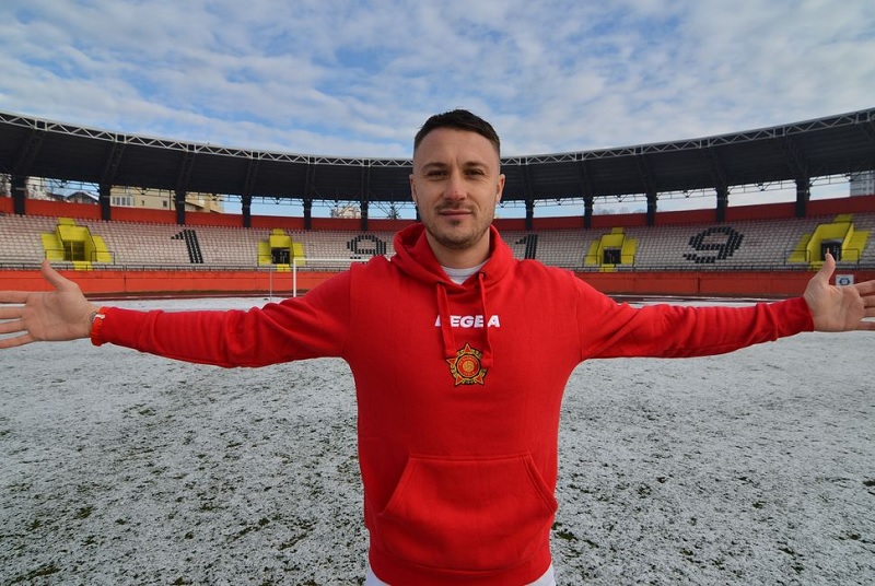 Iskusno pojačanje: Ignjatović ponovo u dresu FK Sloboda Tuzla ...