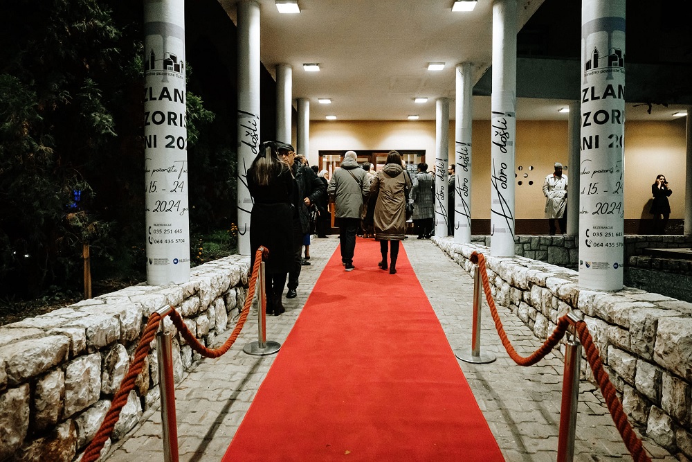 Završeni 30. Tuzlanski pozorišni dani, najbolja predstava "Pevanje i ...