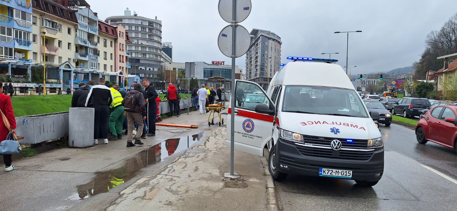 Nekoliko osoba završilo u rijeci Jali, u toku potraga - TuzlaInfo.ba